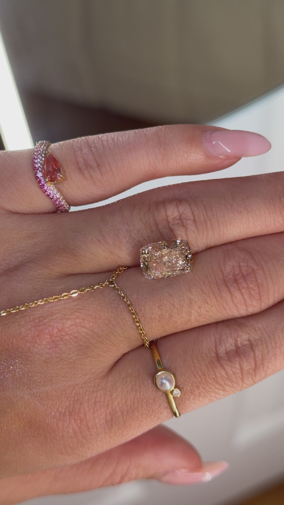 4.05ct cushion pink VVS2 - IGI Certified – Saucy Gems